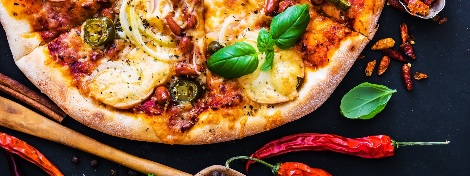 QFC Wigan - QFC Chicken-&-Pizza | Order Takeaway in Wigan